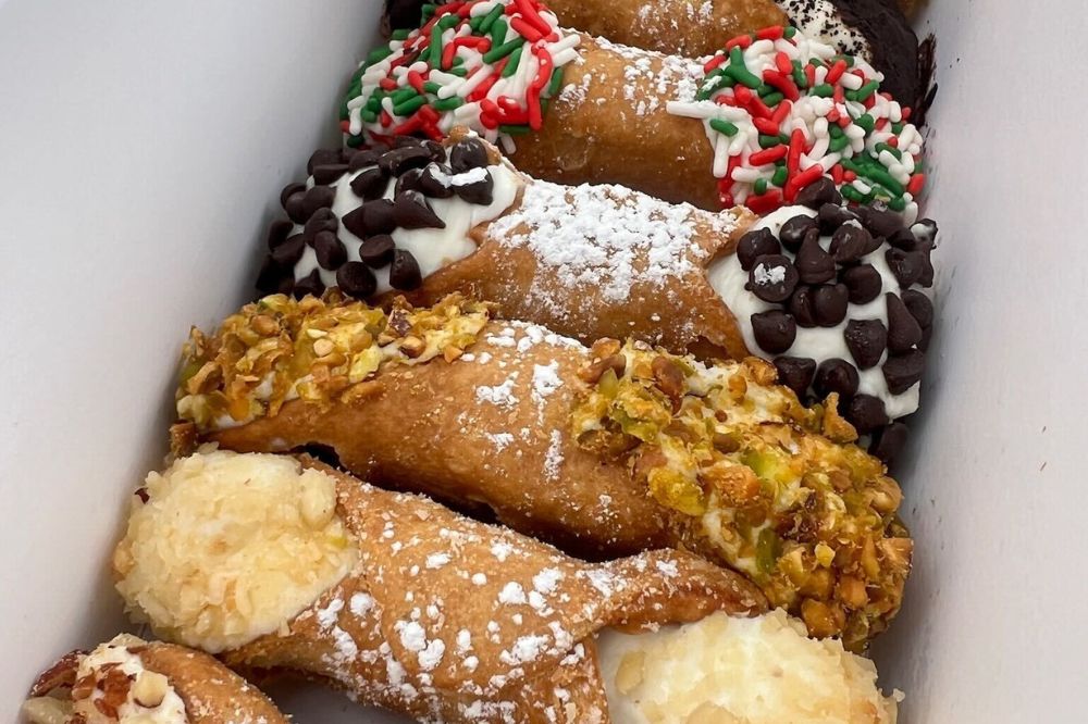 Carrello Di Cannoli Soft Opens 'The Cannoli Shop' in Fairfield ...